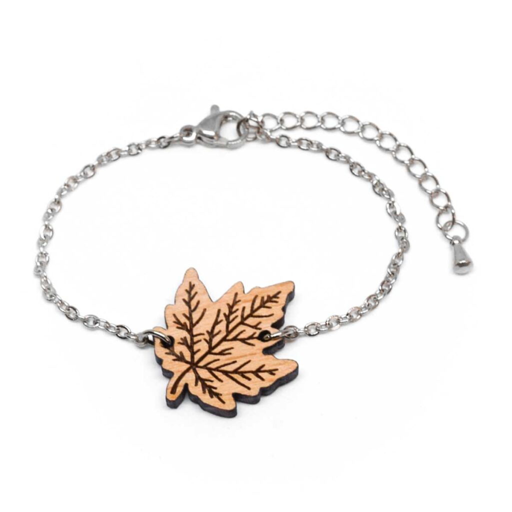 Bracelet en bois feuille d'érable Hoja de Wooper | Bijou éco-responsable 🇨🇭